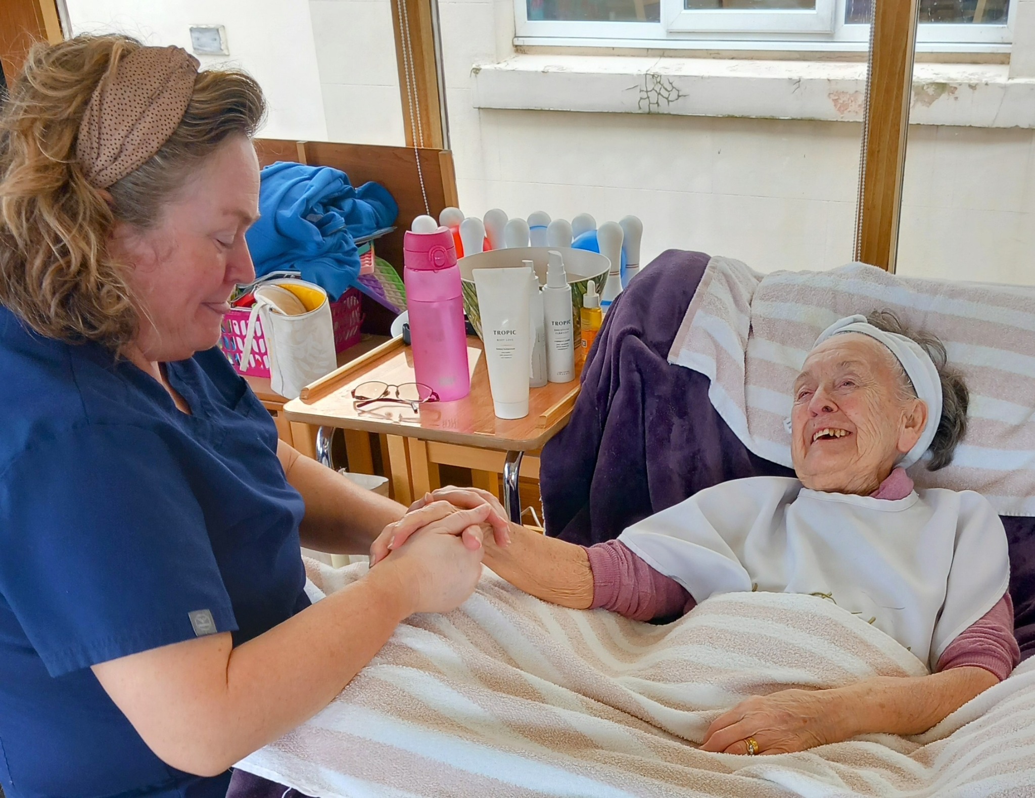 Glow, Giggles & a Glass of Baileys – Pamper Day Bliss at Abbeyfield ...